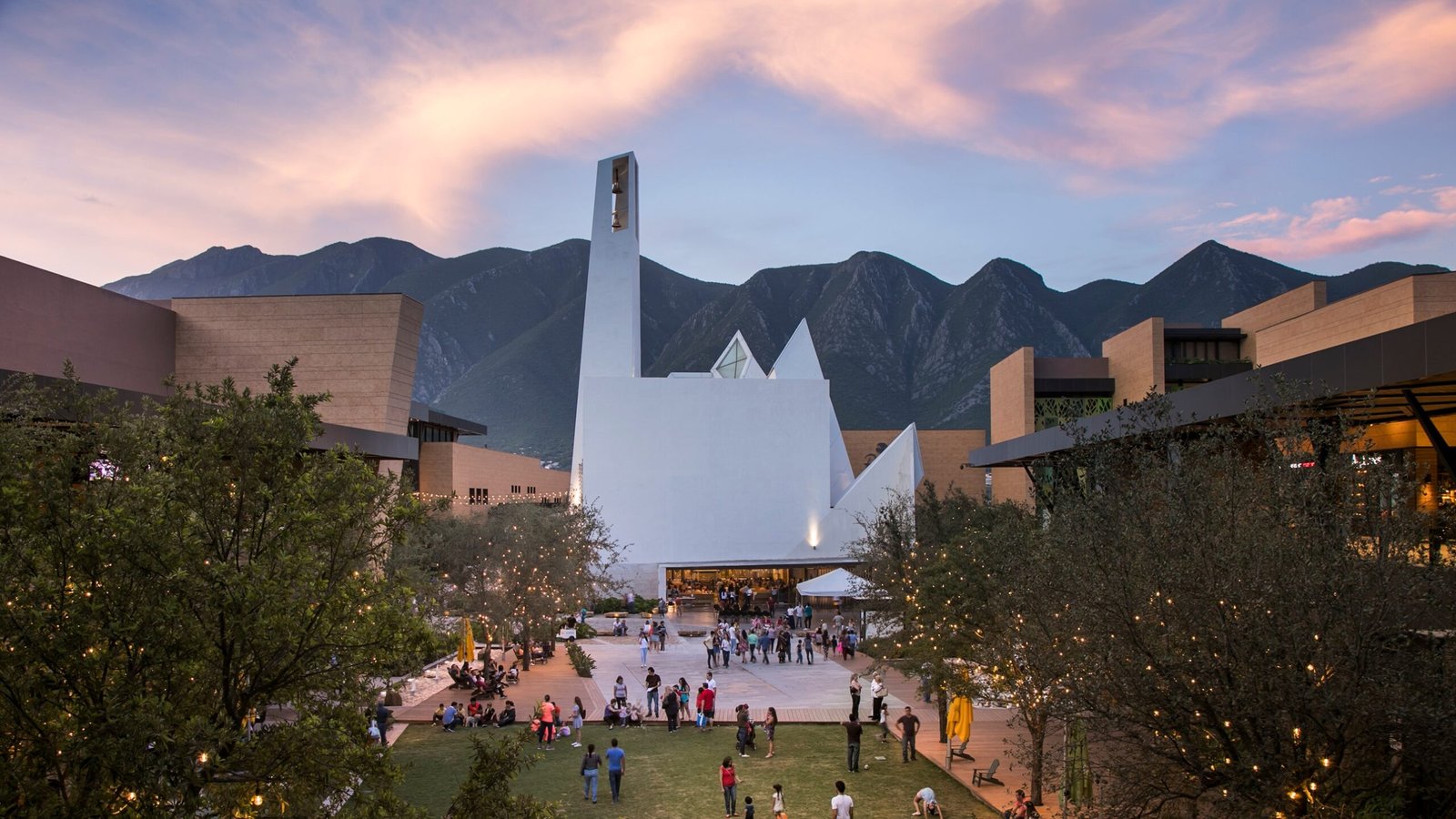The World’s 12 Most Spectacular Modern Churches | ARCHCOD