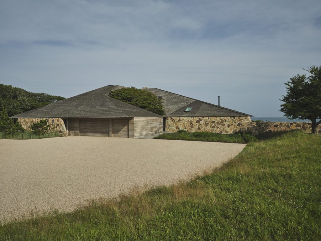 Renovation and Transformation of a Norman Jaffe Home / Neil Logan ...