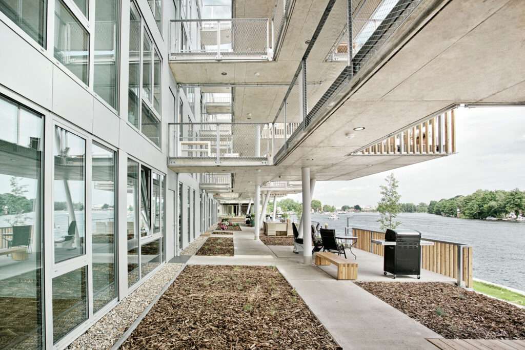 Footbridge on the water Residential Constructing / LOVE structure and ...