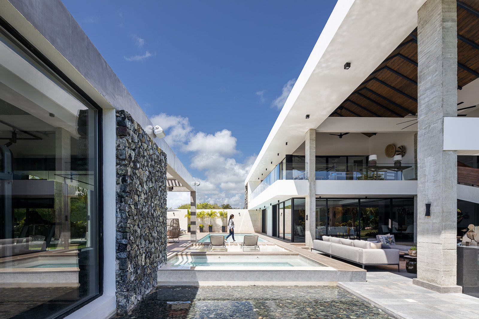 Caribbean Modernism: Tropical Design Evolves for the 21st Century | ARCHCOD